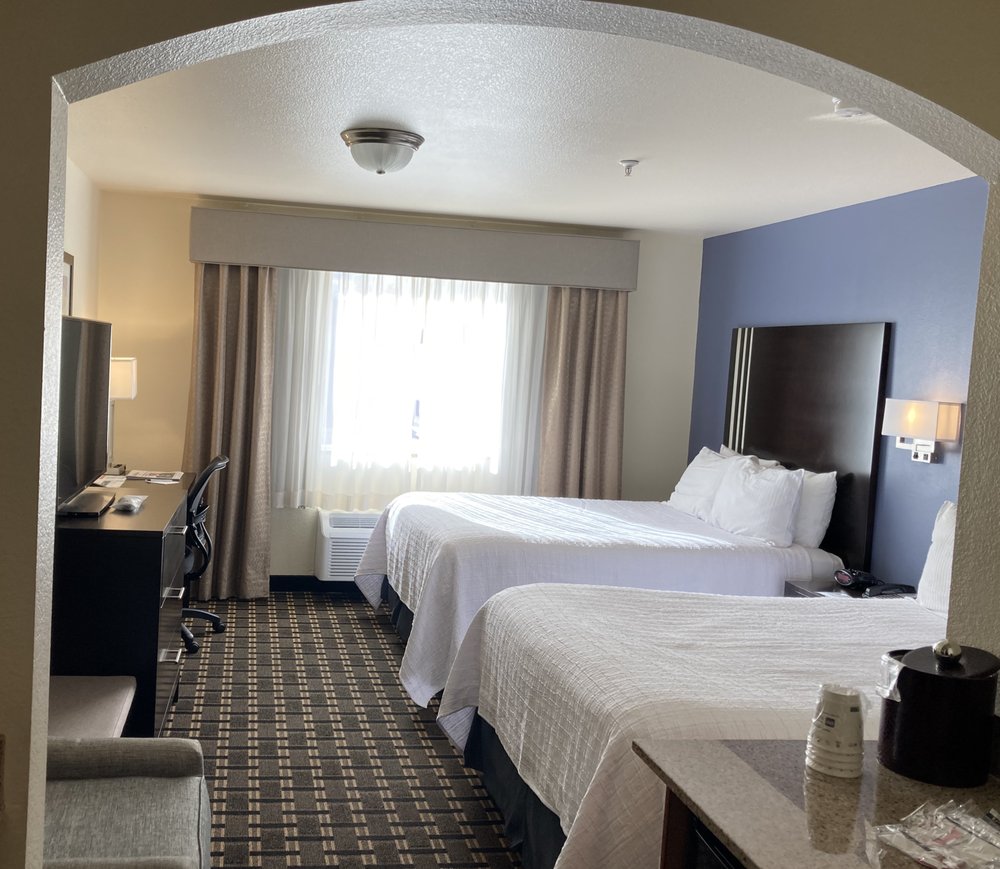 BEST WESTERN PLUS EDMONDS HARBOR INN - Updated April 2024 - 103 Photos ...