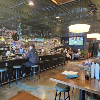 THE GRUMPY GEORGE PUB & GRUB - Updated December 2025 - 124 Photos & 142 ...