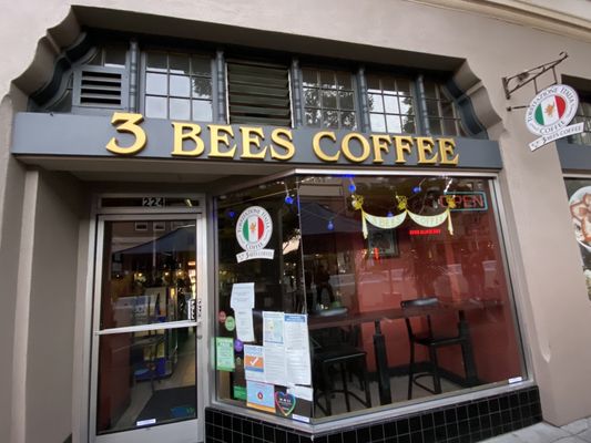 THREE BEES COFFEE HOUSE - Updated May 2024 - 214 Photos & 359 Reviews ...