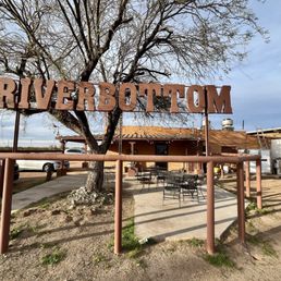 RIVER BOTTOM BAR AND GRILL - Updated September 2025 - 104 Photos & 181 ...