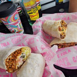 CAFE TOLA - 268 Photos & 253 Reviews - 3324 N California Ave, Chicago ...