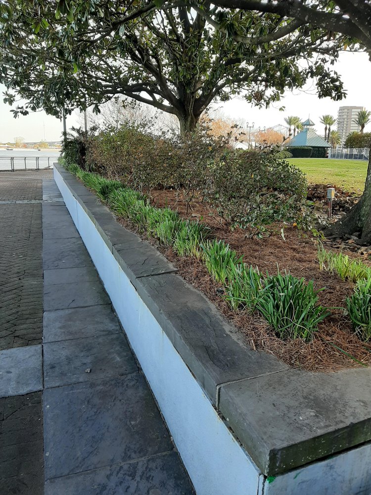 PHILLIPS LANDSCAPING - Updated September 2024 - 10 Photos - Hammond ...