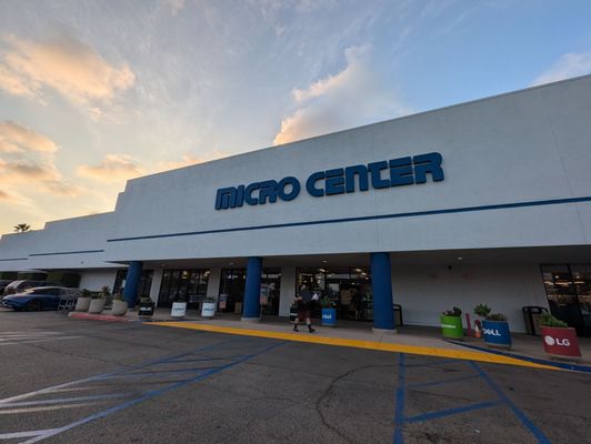 MICRO CENTER - Updated December 2024 - 561 Photos & 1454 Reviews - 1100 ...
