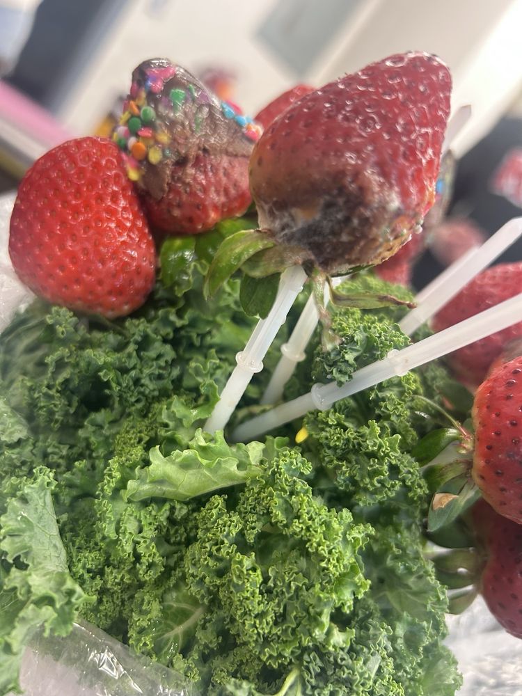 EDIBLE ARRANGEMENTS - Updated October 2025 - 14 Reviews - 500 Hwy 51 N ...