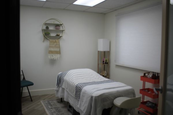 LOTUS INTEGRATIVE WELLNESS - Updated December 2025 - 15 Photos & 34 ...