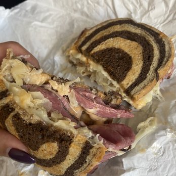 2 SISTERS DELI - Updated March 2024 - 41 Photos & 82 Reviews - 400 C St ...