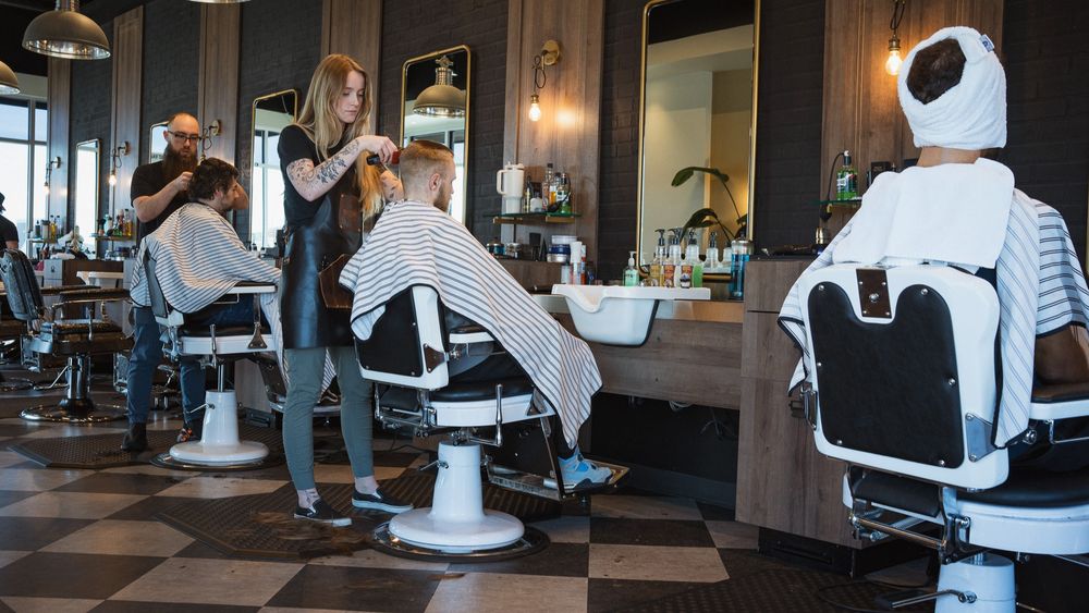 BOOTLEGGED BARBER HERRIMAN - Updated December 2025 - 38 Photos & 11 ...