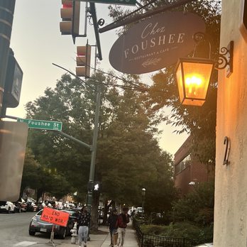 CHEZ FOUSHEE - Updated October 2025 - 230 Photos & 149 Reviews - 2 E ...