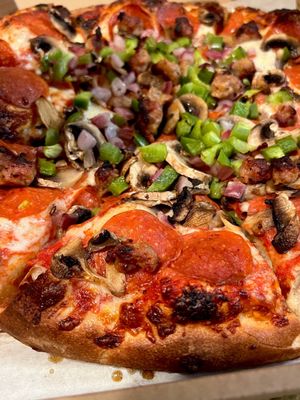 FIRST CLASS PIZZA - Updated July 2024 - 390 Photos & 438 Reviews ...