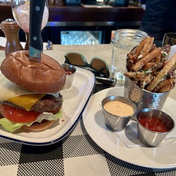 WHITE DOG CAFE - WAYNE - Updated November 2025 - 857 Photos & 844 ...