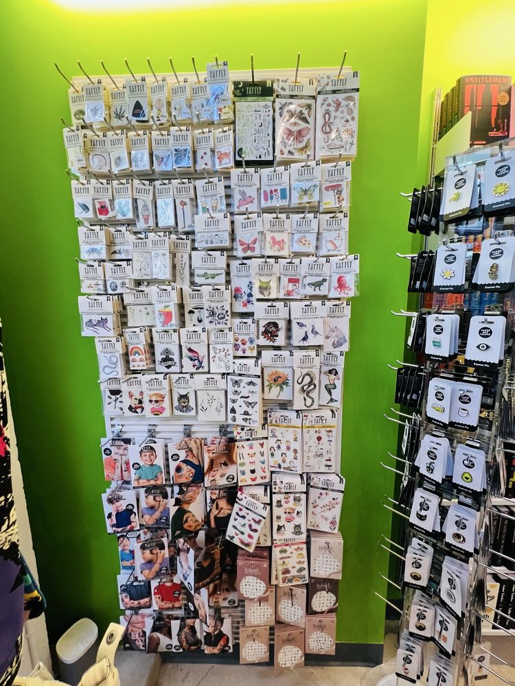 POSMAN BOOKS - Updated July 2025 - 58 Photos - 851 NE 1st Ave, Miami ...