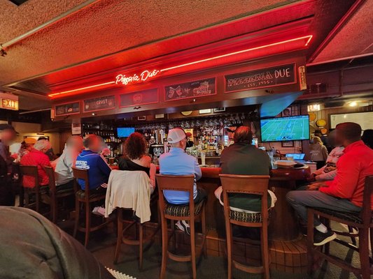 PIZZERIA DUE - Updated December 2025 - 817 Photos & 1246 Reviews - 619 ...