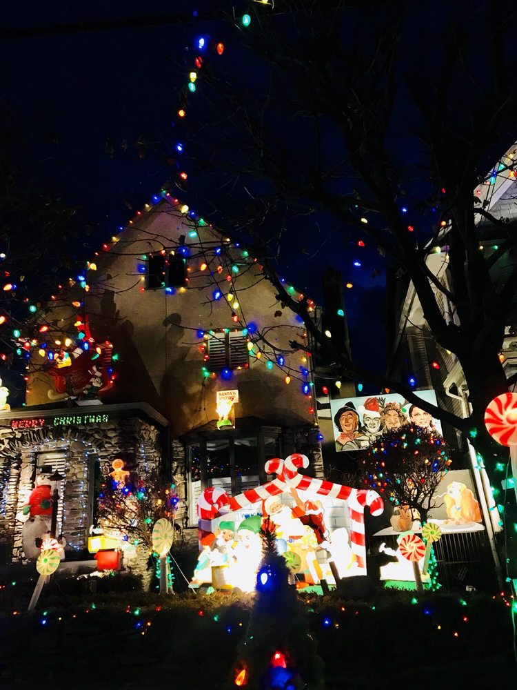 THE HOLIDAY HOUSE SCRANTON - Updated December 2025 - 638 Moosic St ...