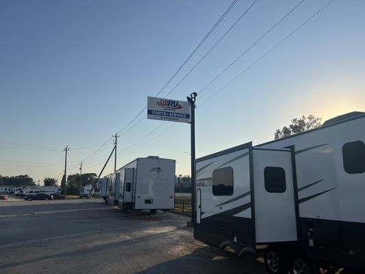 FUN TOWN RV HOUSTON - Updated December 2025 - 31 Photos & 43 Reviews ...