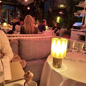 PERRUCHE - Updated December 2024 - 75 Photos & 43 Reviews - 2 rue du ...