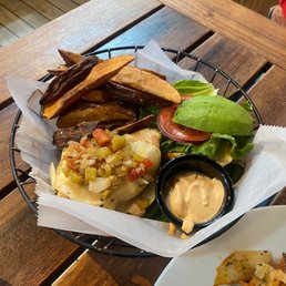 BACK DECK - Updated October 2025 - 387 Photos & 686 Reviews - 2 West St ...