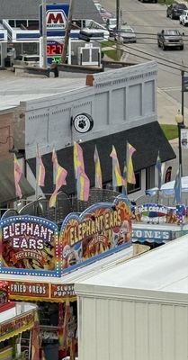 TANK’S TAVERN - Updated October 2025 - 16 Photos - 104 E Grand River Rd ...