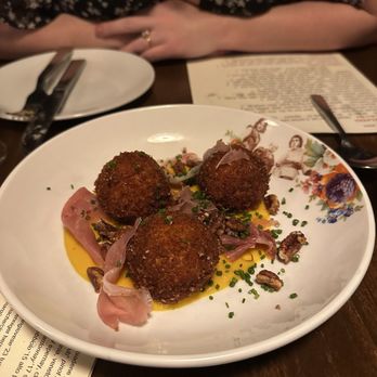 STANBURY - Updated December 2025 - 578 Photos & 458 Reviews - 938 N ...