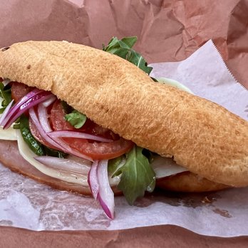 YELLOW JACKET SOCIAL CLUB - Updated December 2025 - 299 Photos & 455 ...