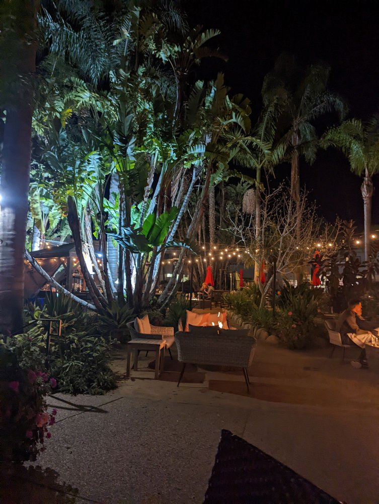 LEMON TREE INN - 231 Photos & 347 Reviews - 2819 State St, Santa ...