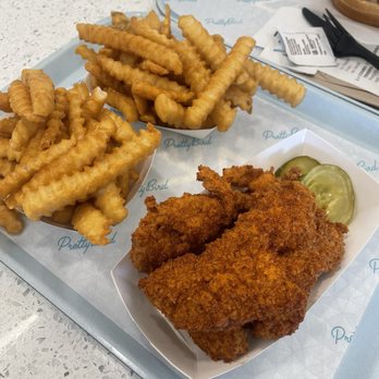PRETTY BIRD HOT CHICKEN - DOWNTOWN - Updated August 2024 - 972 Photos ...