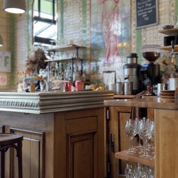 POULETTE - Updated March 2025 - 108 Photos & 74 Reviews - 3 Rue Etienne ...