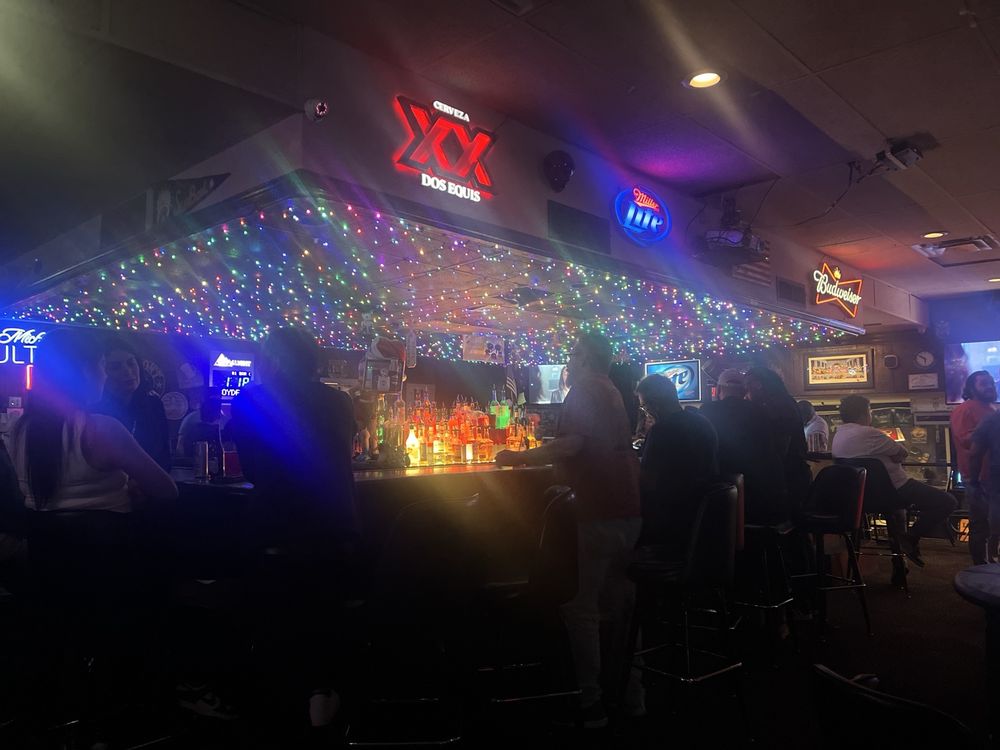 LLOYD’S PUB - Updated June 2026 - 15 Reviews - 6110 N Mesa St, El Paso ...