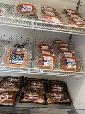 OBERTO FACTORY STORE & DELI - Updated October 2025 - 55 Photos & 37 ...