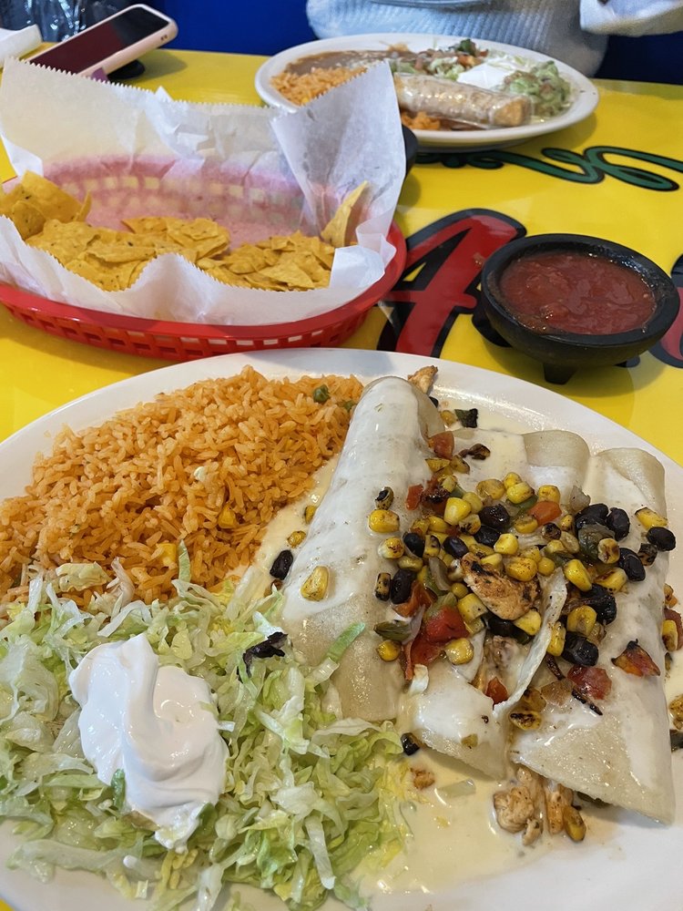 CASA AMIGOS MEXICAN RESTAURANT 2 MARSHFIELD - 12 N Central Ave ...