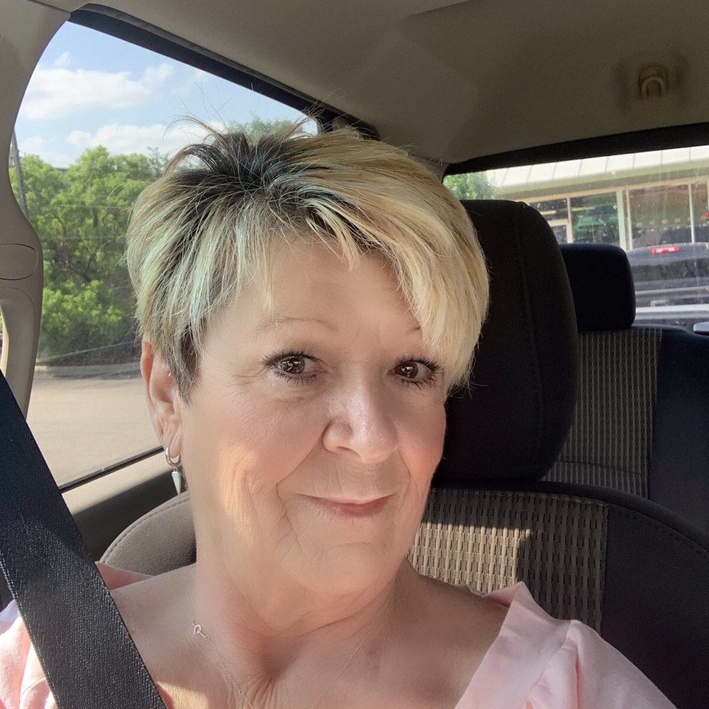 Lisa Tello's Instagram, Twitter & Facebook on IDCrawl