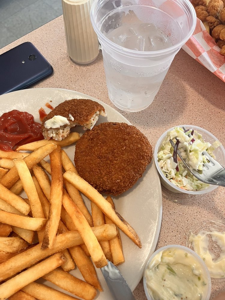 SHORE THING - Updated October 2025 - 17 Photos & 43 Reviews - 224 ...