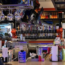 SICKIES GARAGE BURGERS & BREWS - Updated June 2025 - 107 Photos & 135 Reviews - 2424 N Maize Rd ...