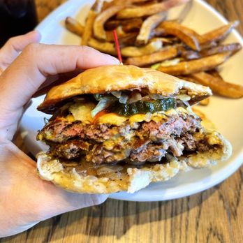 HIHO CHEESEBURGER | MID-WILSHIRE - Updated January 2025 - 475 Photos ...
