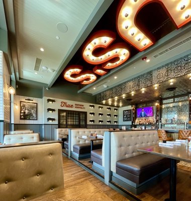 GUS’S BBQ - 984 Photos & 694 Reviews - 20179 W Rinaldi St, Porter Ranch ...