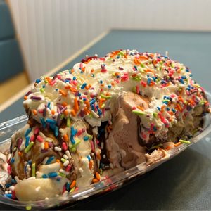 SHOCK ICE CREAM & DESSERT CAFE - Updated June 2025 - 70 Photos & 43 ...