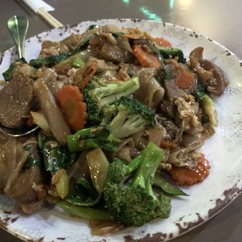 ZEN THAI - Updated October 2025 - 488 Photos & 352 Reviews - 110 N ...