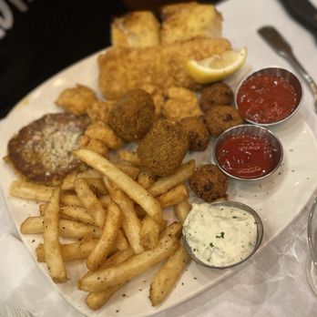 HALF SHELL OYSTER HOUSE - Updated December 2025 - 1283 Photos & 1334 ...