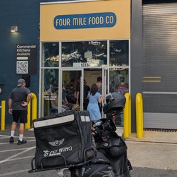 FOUR MILE FOOD - Updated October 2025 - 23 Photos - 1033 W Glebe Rd ...