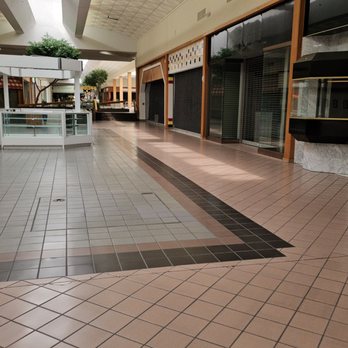 ARROWHEAD MALL 6 THEATRES - Updated December 2025 - 501 N Main St ...