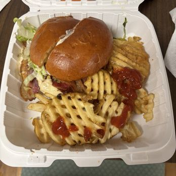 DA BURGER WING HUB - Updated June 2025 - 471 Photos & 173 Reviews - 93 ...