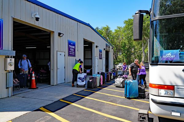 GO PORT - Updated January 2026 - 72 Photos & 766 Reviews - 3345 N ...