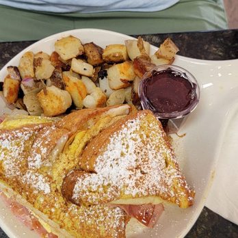 COUNTRY WAFFLES - Updated December 2024 - 651 Photos & 721 Reviews ...