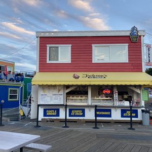 VICTORIA ICE CREAM & FUDGE FACTORY - 19 Photos & 10 Reviews - Yelp