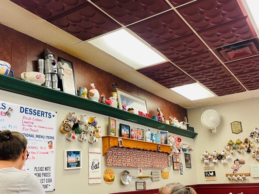 ODD CUPLES CAFE - Updated December 2025 - 41 Photos & 64 Reviews - 117 ...