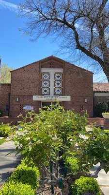 SACRAMENTO PUBLIC LIBRARY - MCKINLEY - Updated January 2026 - 36 Photos ...