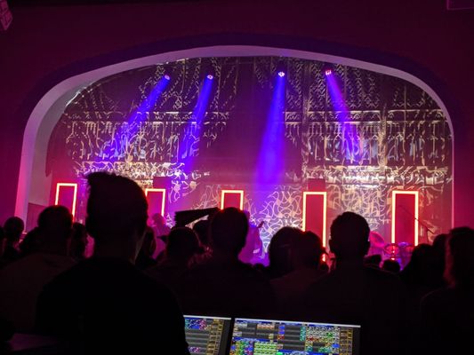 THE BLUESTONE - Updated July 2025 - 79 Photos & 86 Reviews - 583 E ...