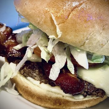 RED ROBIN GOURMET BURGERS AND BREWS - Updated June 2024 - 464 Photos ...