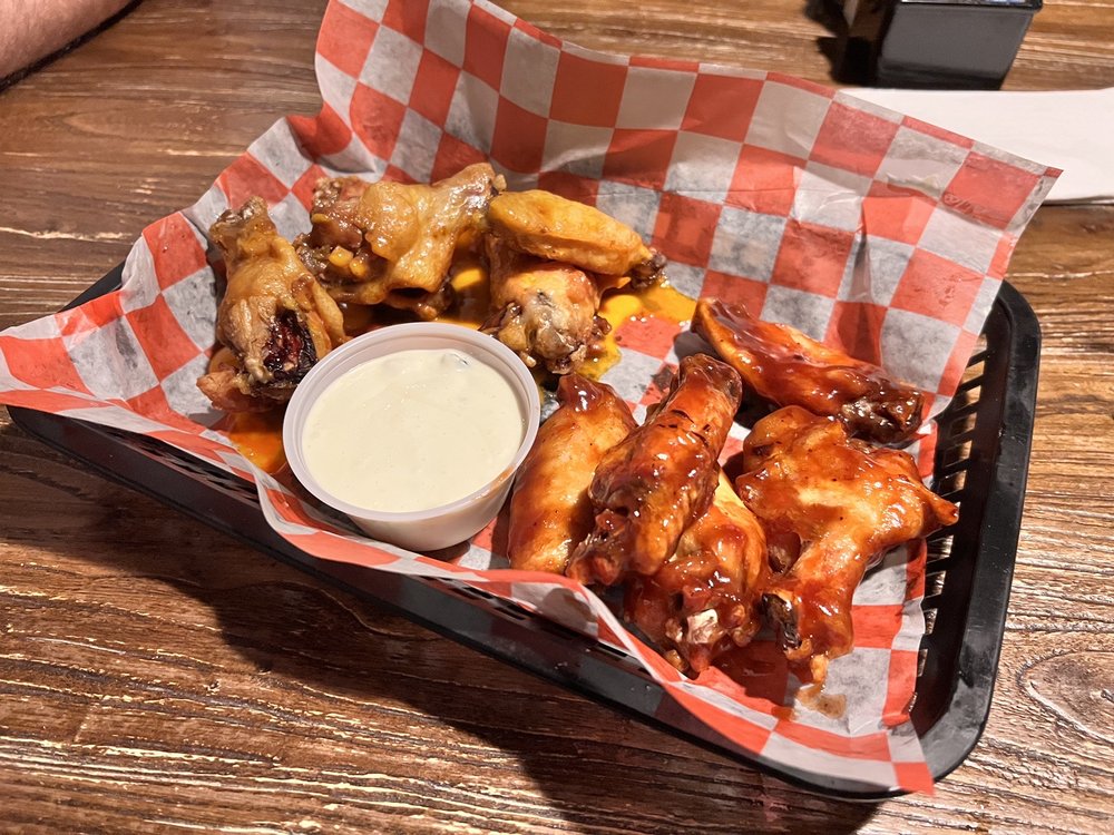 RED HORSE TAVERN - Updated November 2024 - 67 Photos & 186 Reviews ...