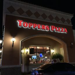 TOPPERS PIZZA PLACE - Updated December 2024 - 400 Photos & 679 Reviews ...