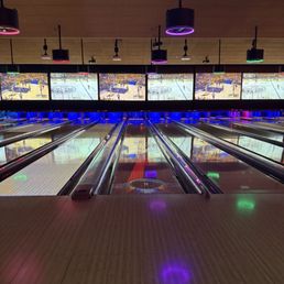 RED ROCK LANES - Updated December 2025 - 400 Photos & 300 Reviews ...